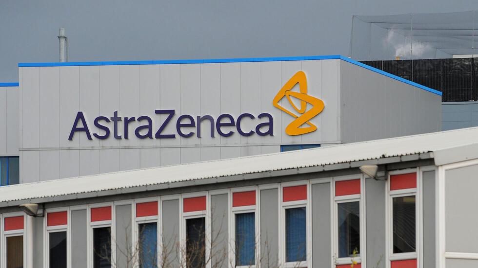 AstraZeneca interrumpe los ensayos clínicos de su vacuna contra el Covid-19