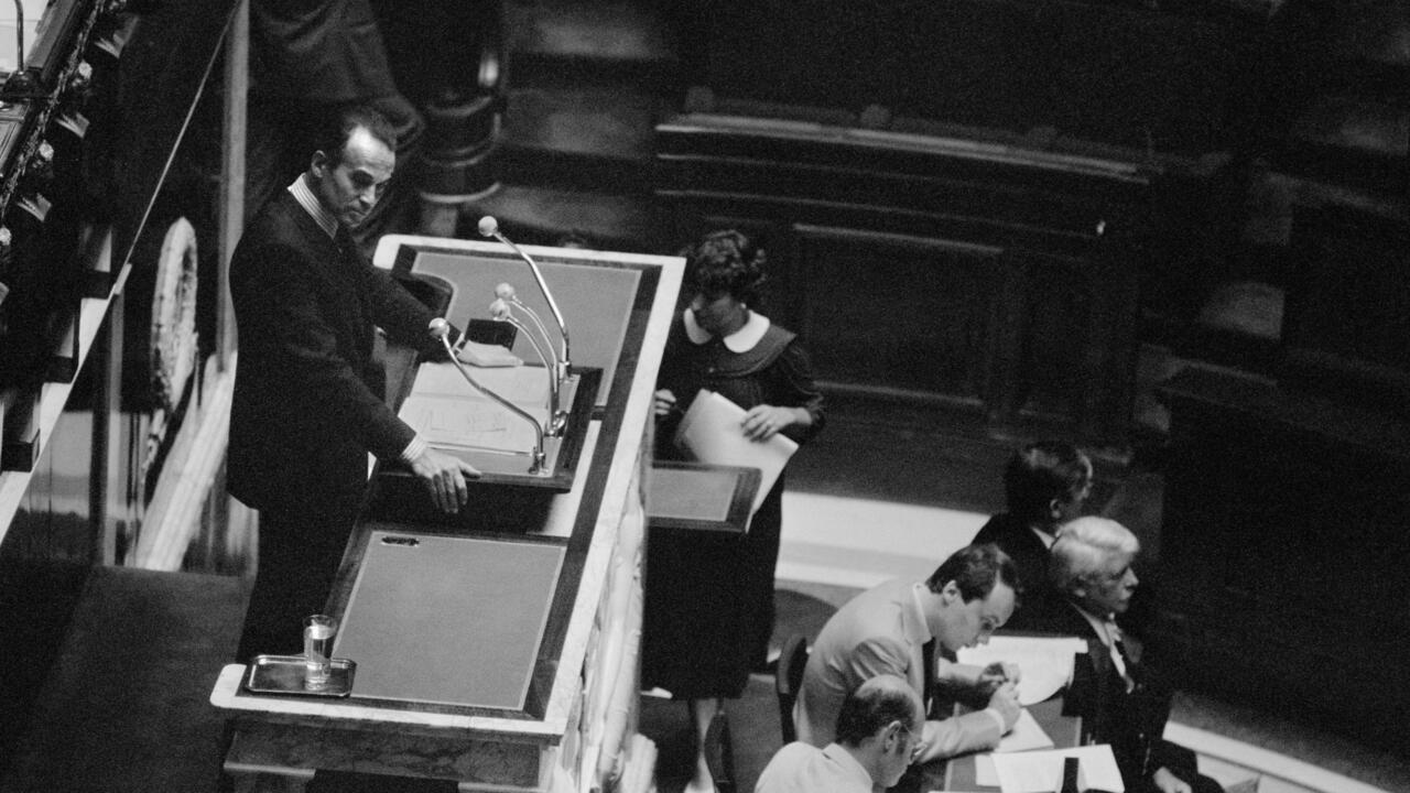 Le discours enflammé de Badinter à l'Assemblée sur la peine de mort