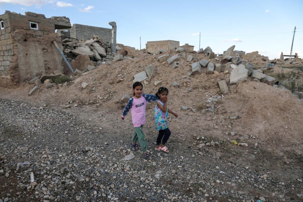 Decade after IS horrors, Iraq's Sinjar remains in ruins