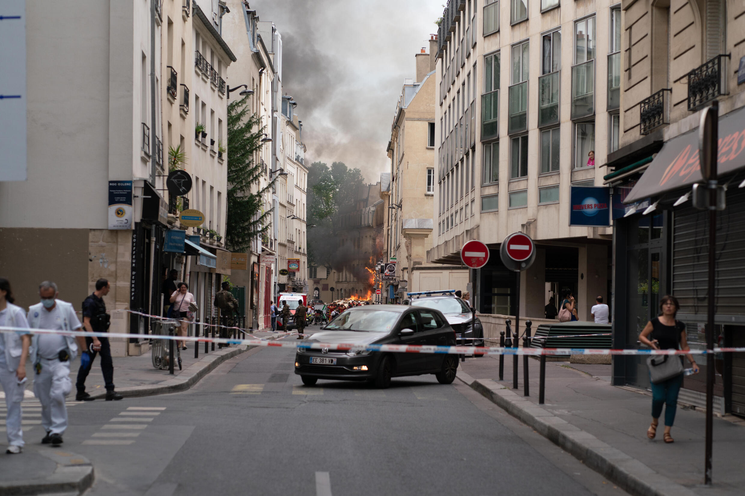 Four in critical condition after Paris building blast