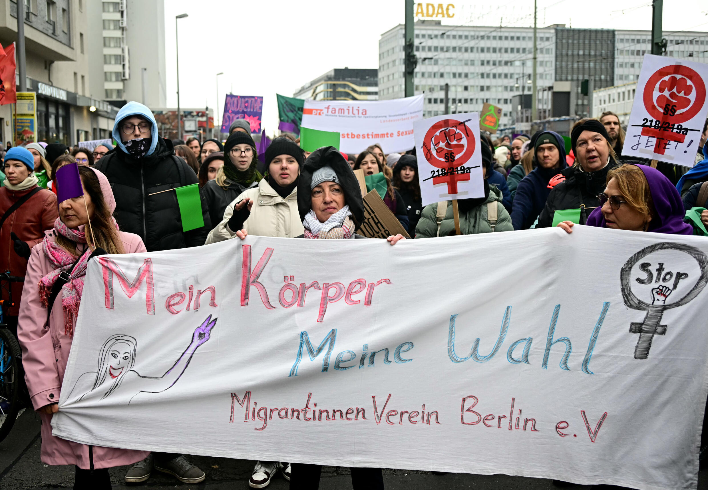 German campaigners demand abortion be fully legalised