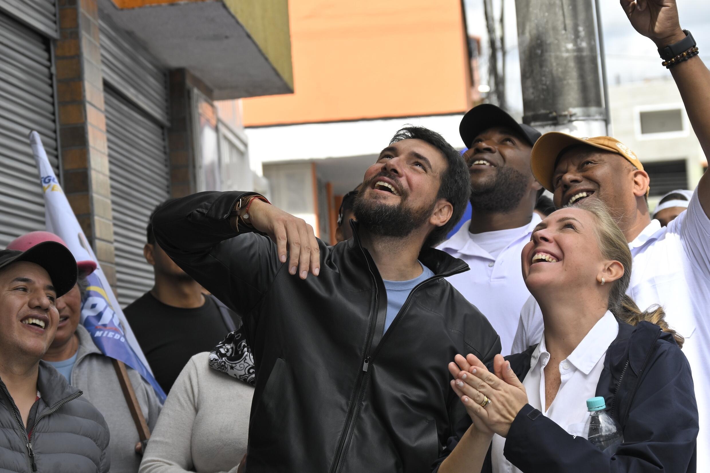 Jan Topic, el "Bukele ecuatoriano" que aspira a la presidencia