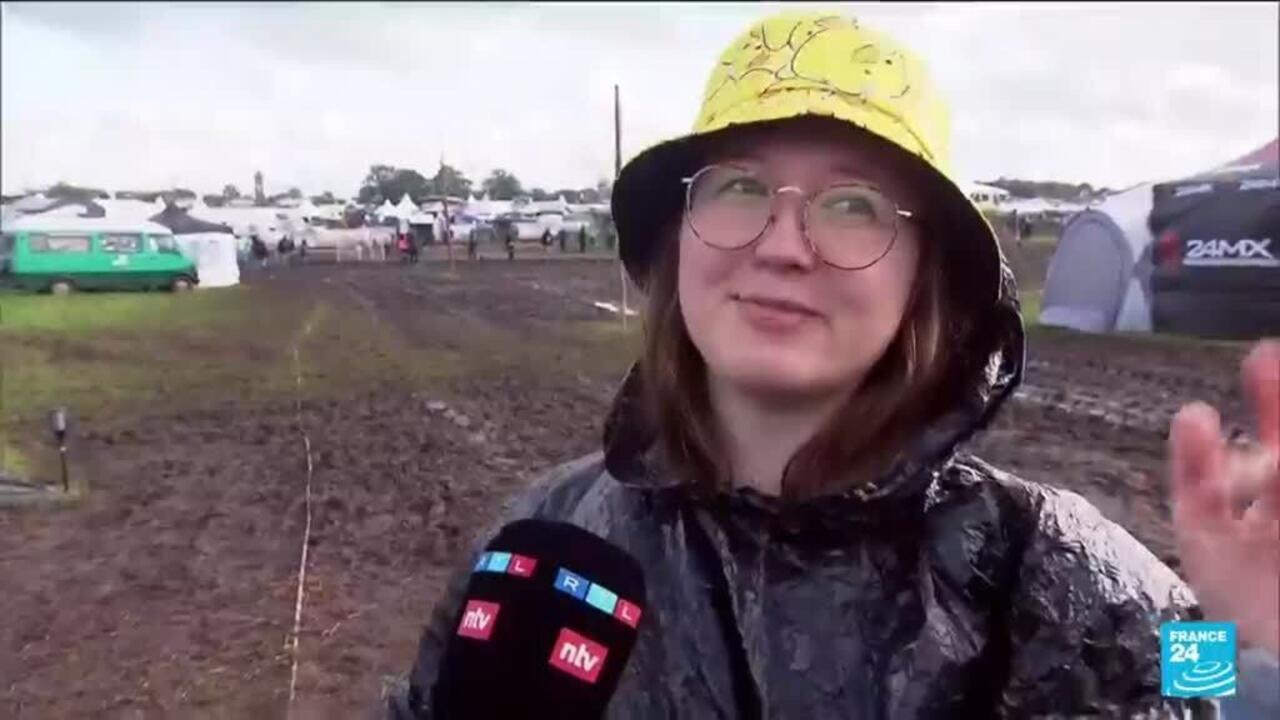 Mud-struck German heavy metal bash slashes attendance - France 24