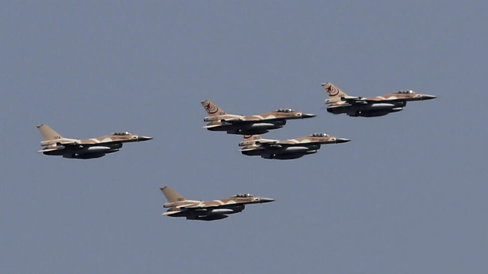 Israeli air strikes, rockets hit Syria