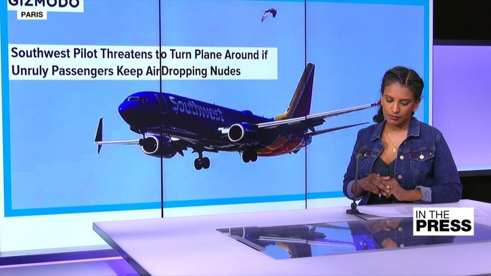 Pilot threatens to turn plane around after passengers 'airdrop nudes ...