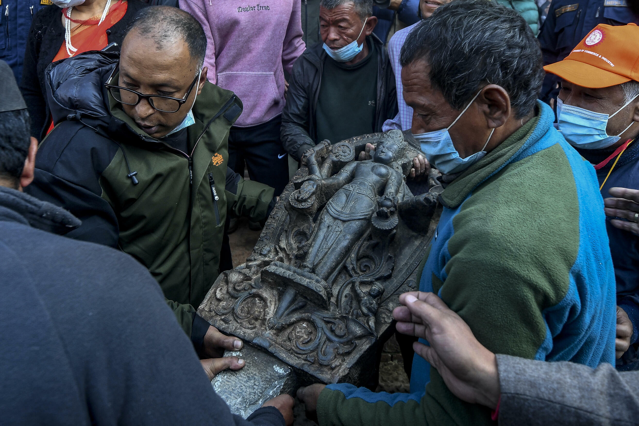 Stolen Nepali statue returns to its temple after decades in US