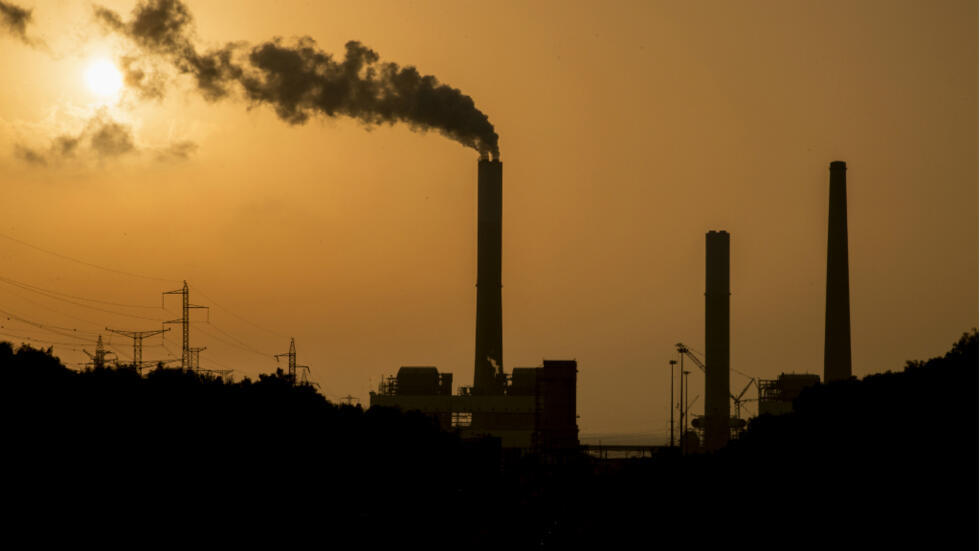 Egypt tops up Gaza's fuel supplies to ease electricity crisis