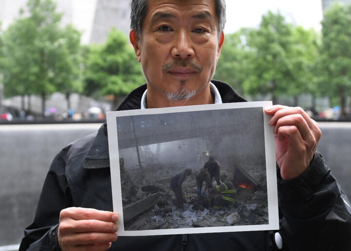 Al Kim: paramedic among the rubble of the Twin Towers - France 24