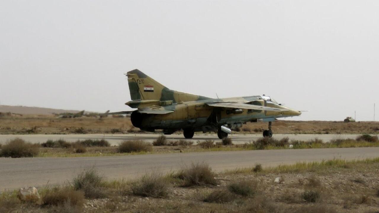 سقوط مقاتلة سورية في منطقة حدودية مع تركيا