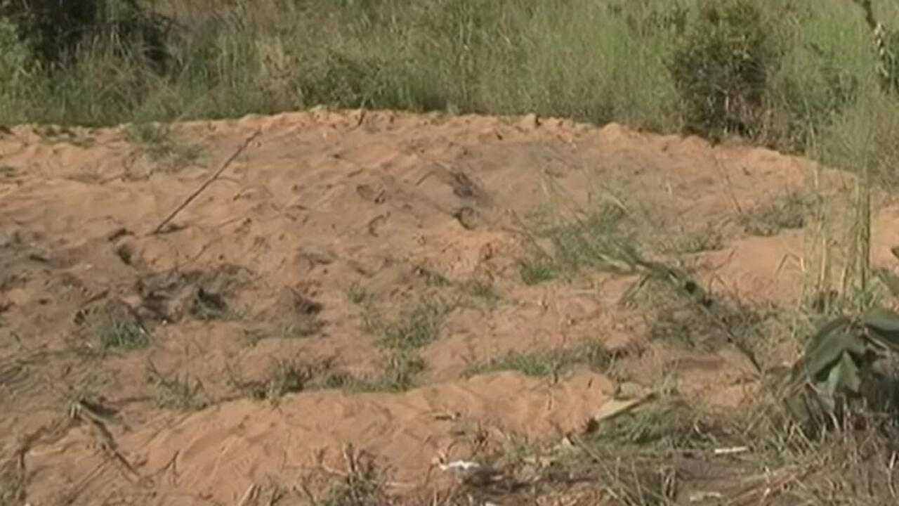 Vidéo : la découverte d’une fosse commune ravive le débat sur la ...