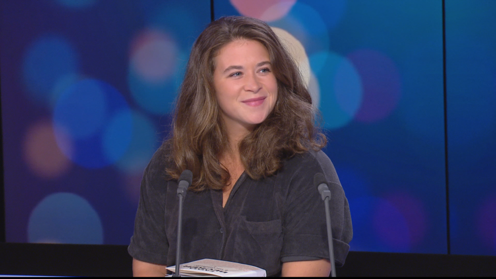 "L'inconduite", nouveau roman sulfureux d'Emma Becker - À l'Affiche