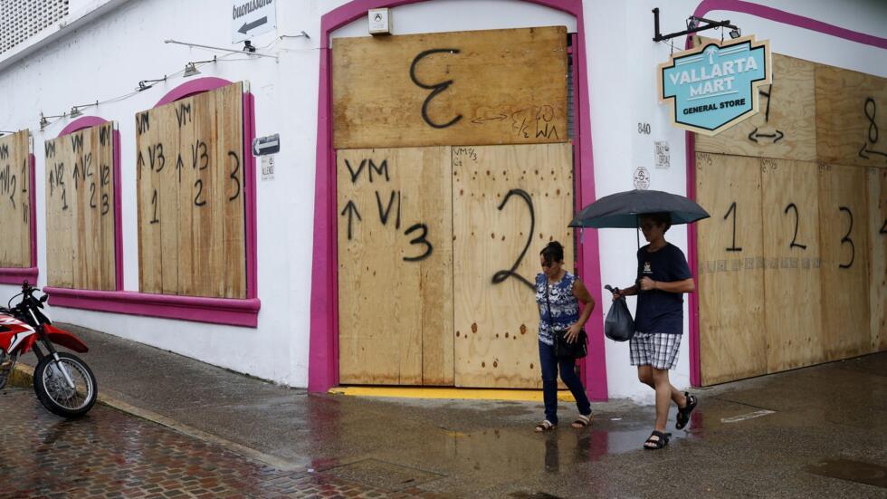 'Extremely dangerous' Hurricane Lidia hits near Mexico's Puerto ...