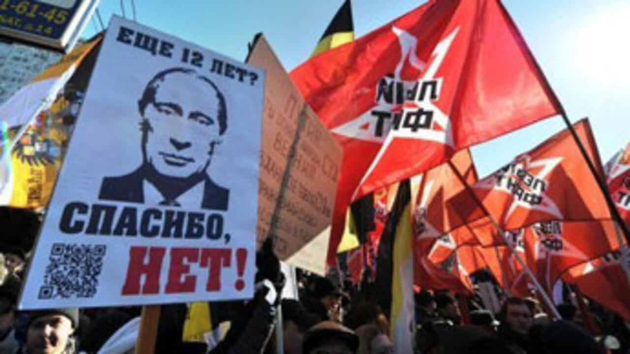Thousands take to the streets for anti-Putin protest