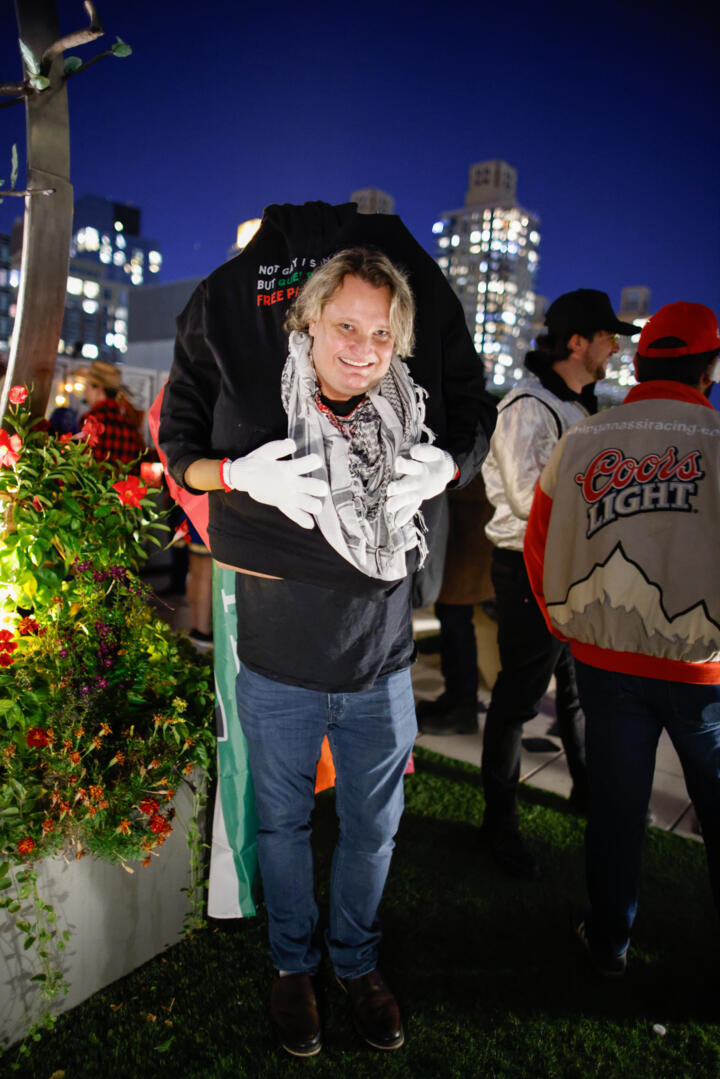 Fright night: NY marks Halloween parade with political edge