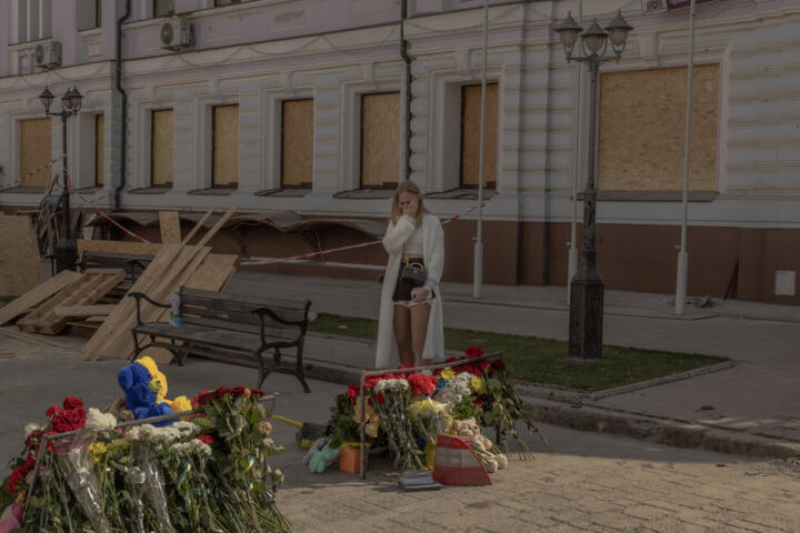 Tears and defiance in Sumy as Russia batters Ukraine border city