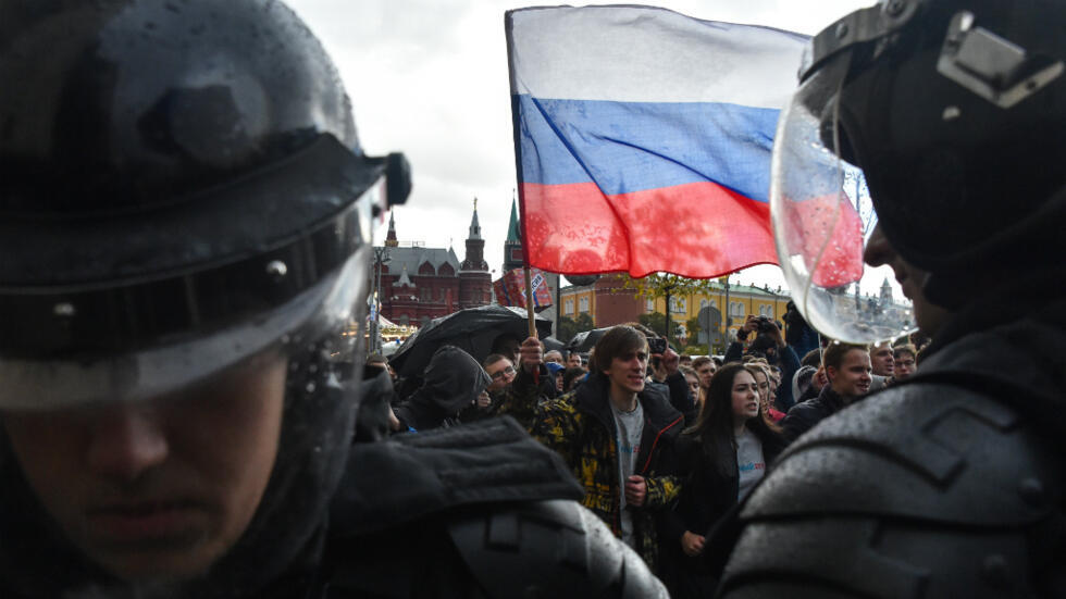 Supporters of opposition leader Navalny rally across Russia