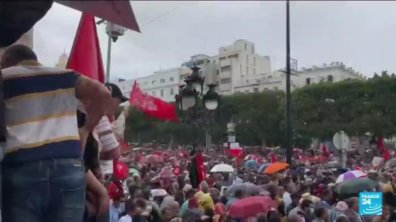 Du coup de force de Kaïs Saïed aux législatives, comment la Tunisie s'est enlisée dans la crise