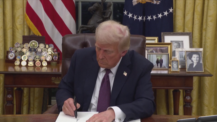 Laure MANENT - France 24