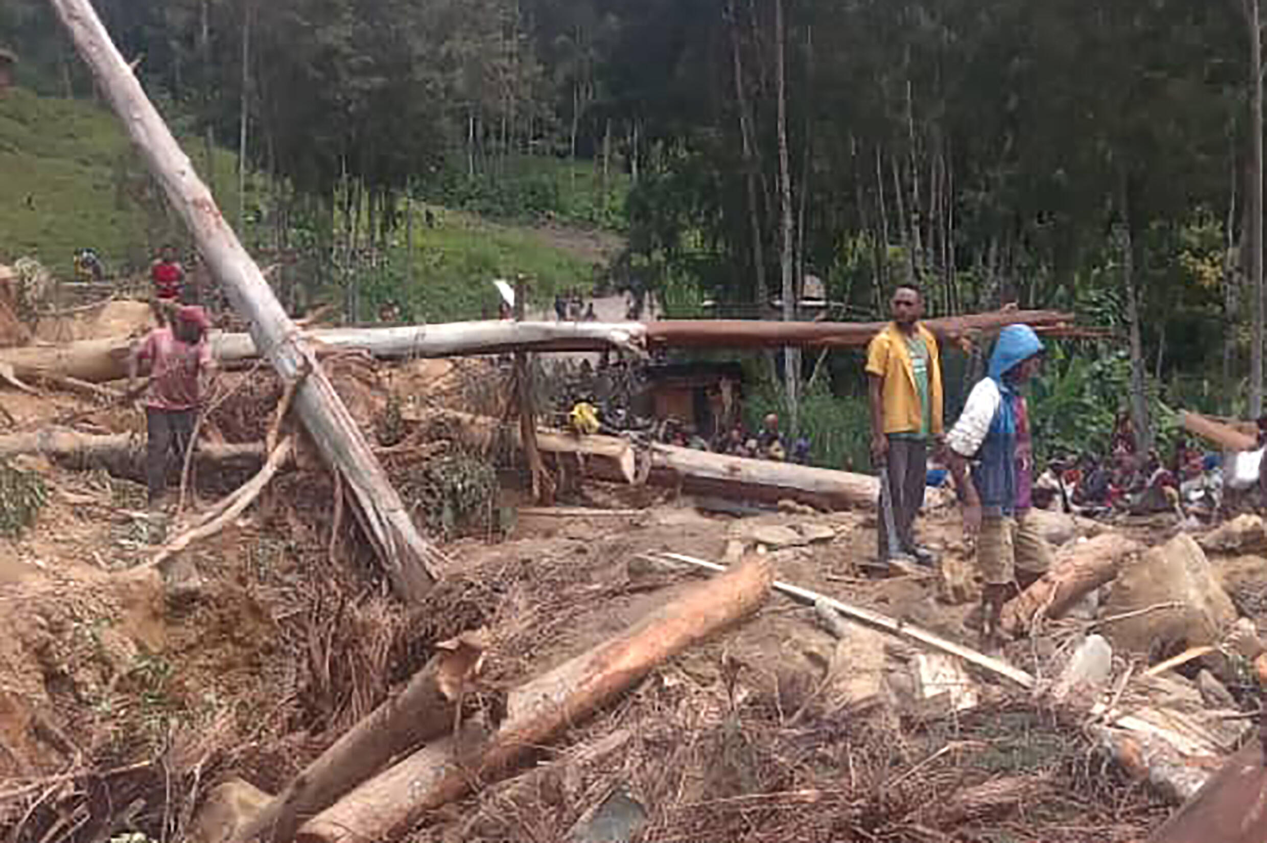 Aid reaches Papua New Guinea landslide site