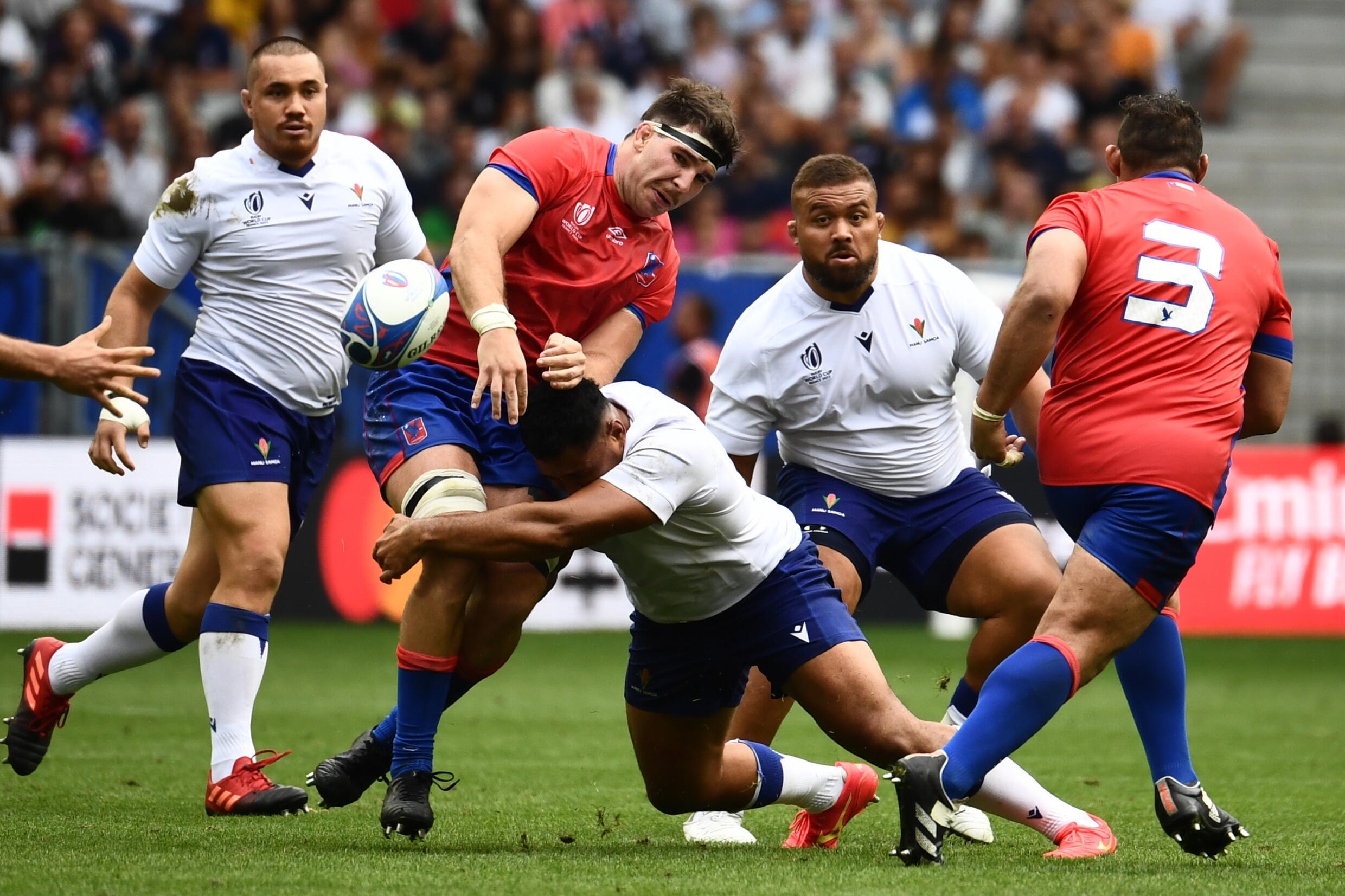 England's Smith to 'light up the world' at full-back against Chile