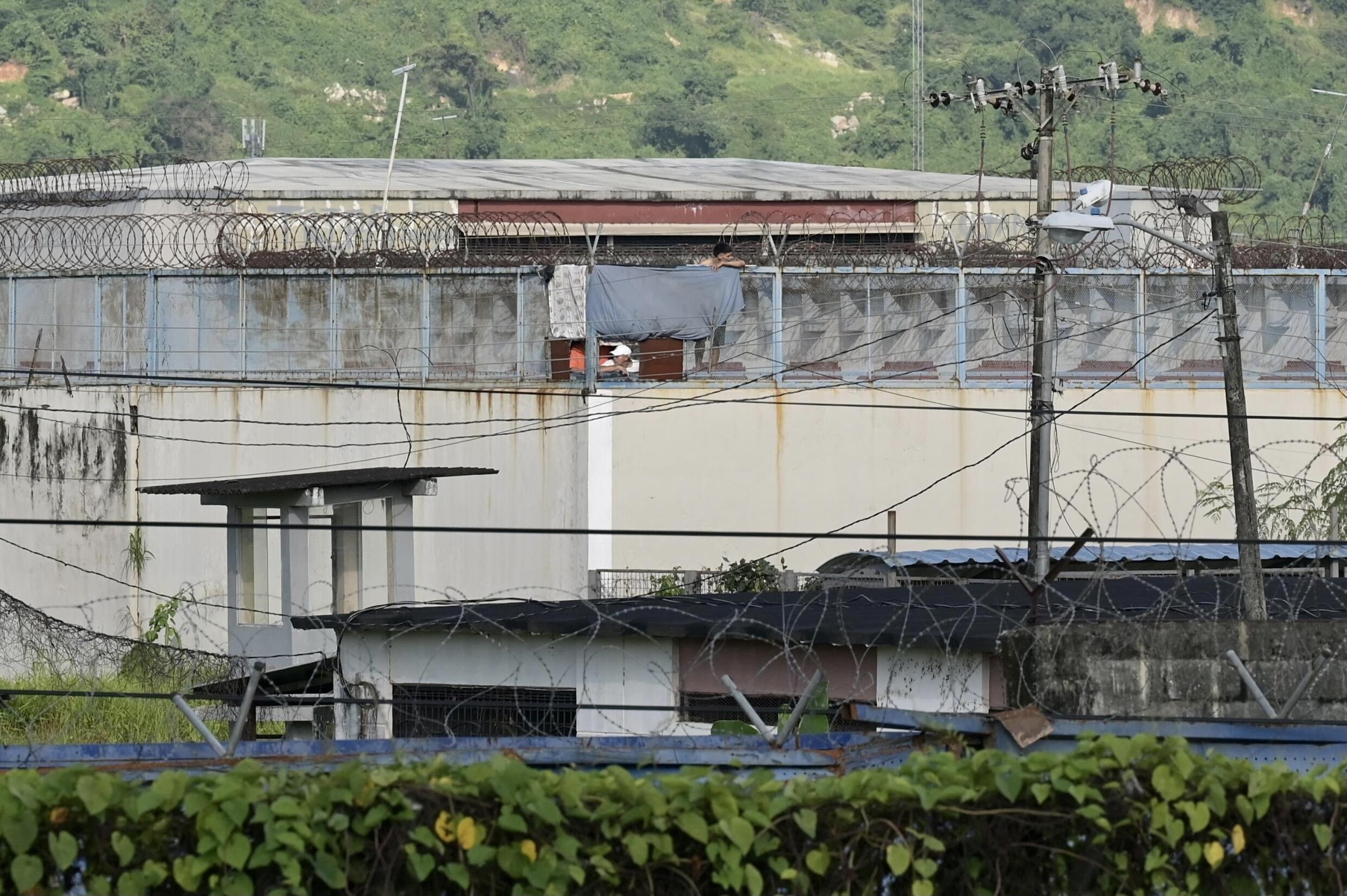 At least 12 inmates killed in Ecuador prison clashes