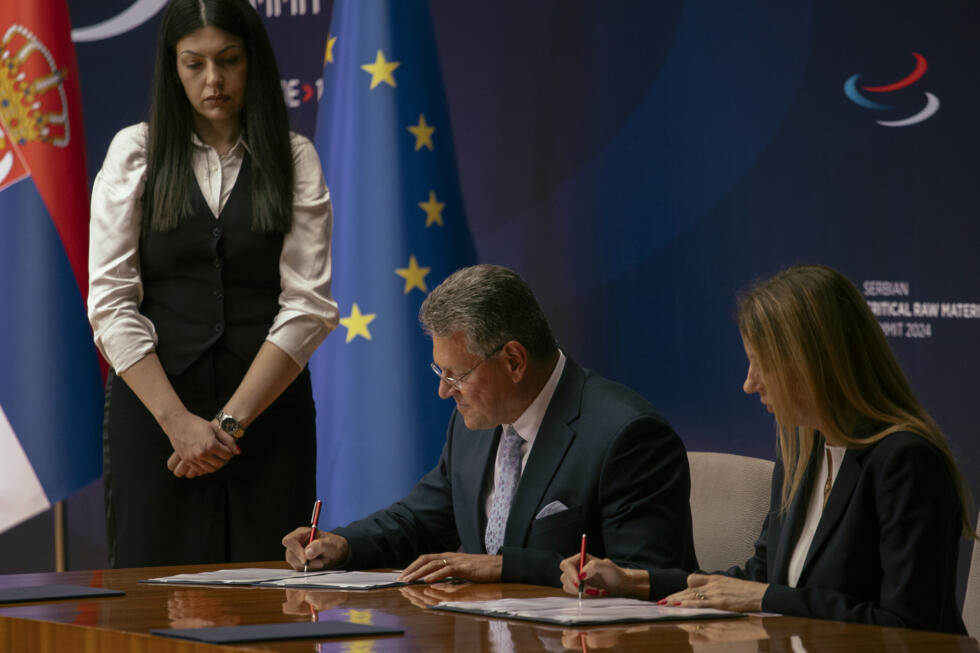 EU, Serbia sign deal to kickstart lithium battery development