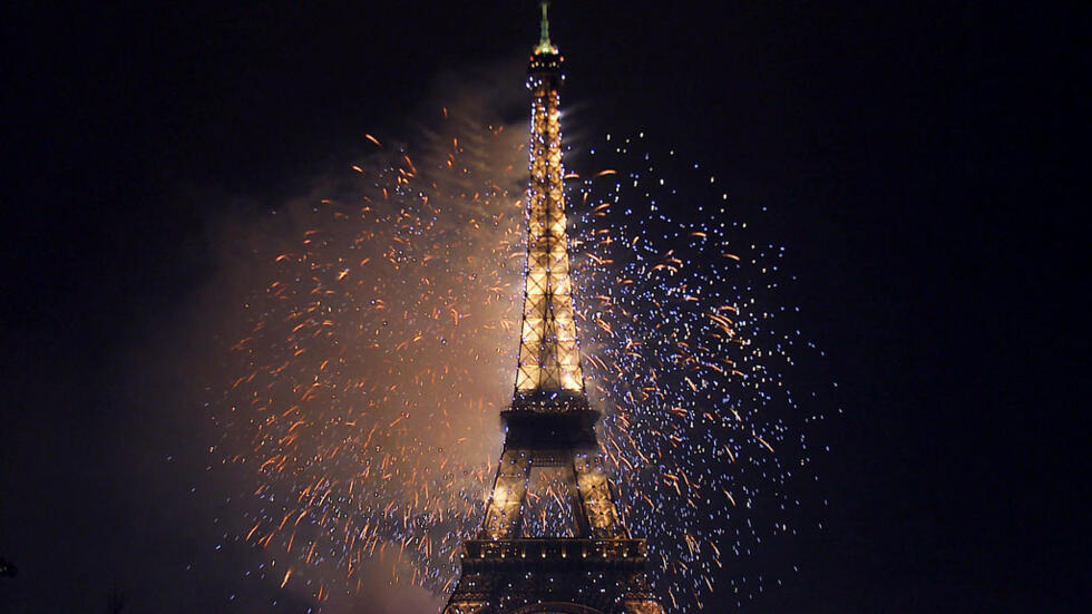 Paris’s Bastille Day fireworks ‘a homage to victims’ of WWI