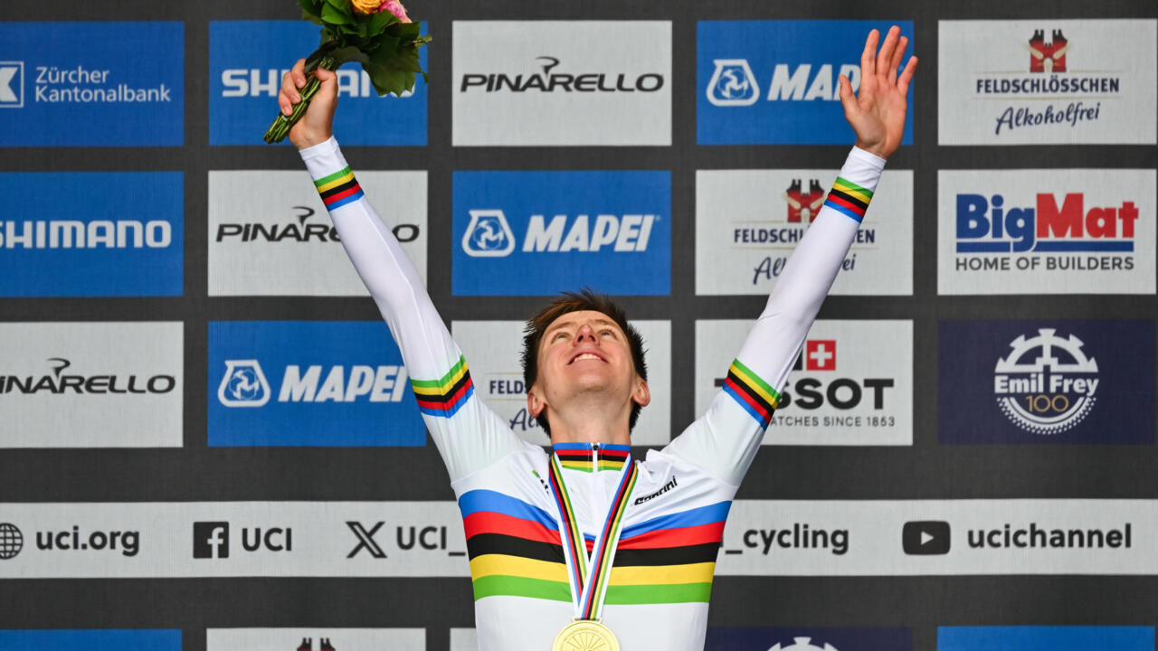 Tadej Pogačar se proclama campeón mundial de ciclismo