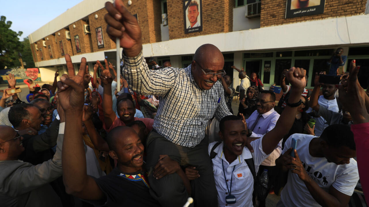 Sudan journalists hope to enshrine freedoms with first union in decades