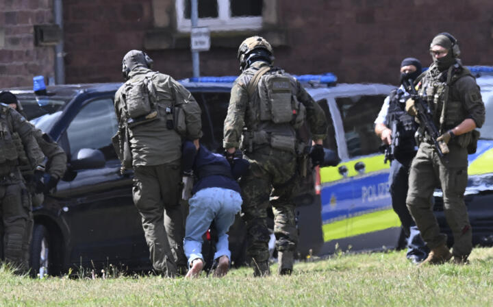 Germany announces tougher knife laws after deadly attack