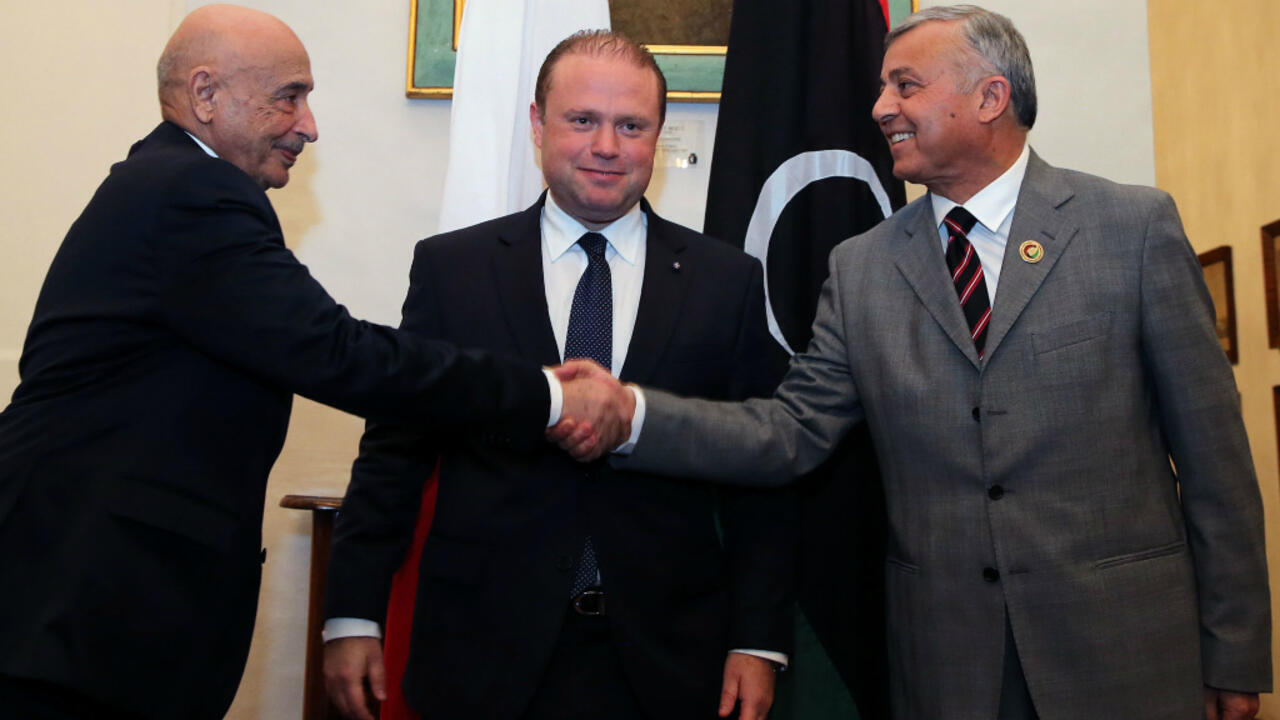 Libya’s rival factions sign UN-brokered unity government deal - France 24