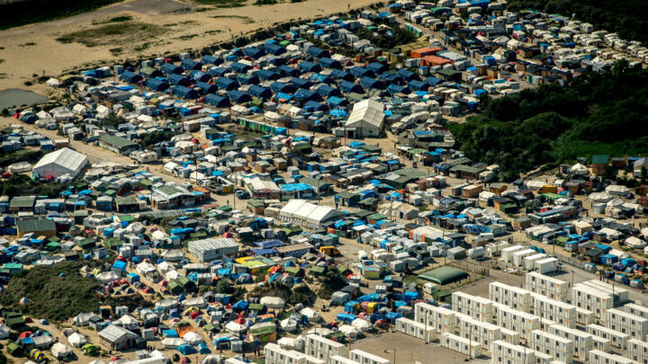 Calais 'Jungle' migrant camp to be ‘gradually dismantled’