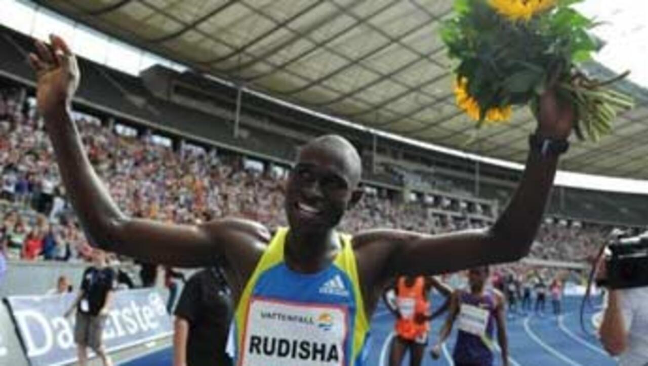 Kenyan Rudisha breaks Kipketer's 800-metre world record