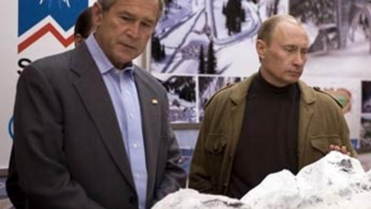 Bush and Putin in talks at ‘farewell summit’