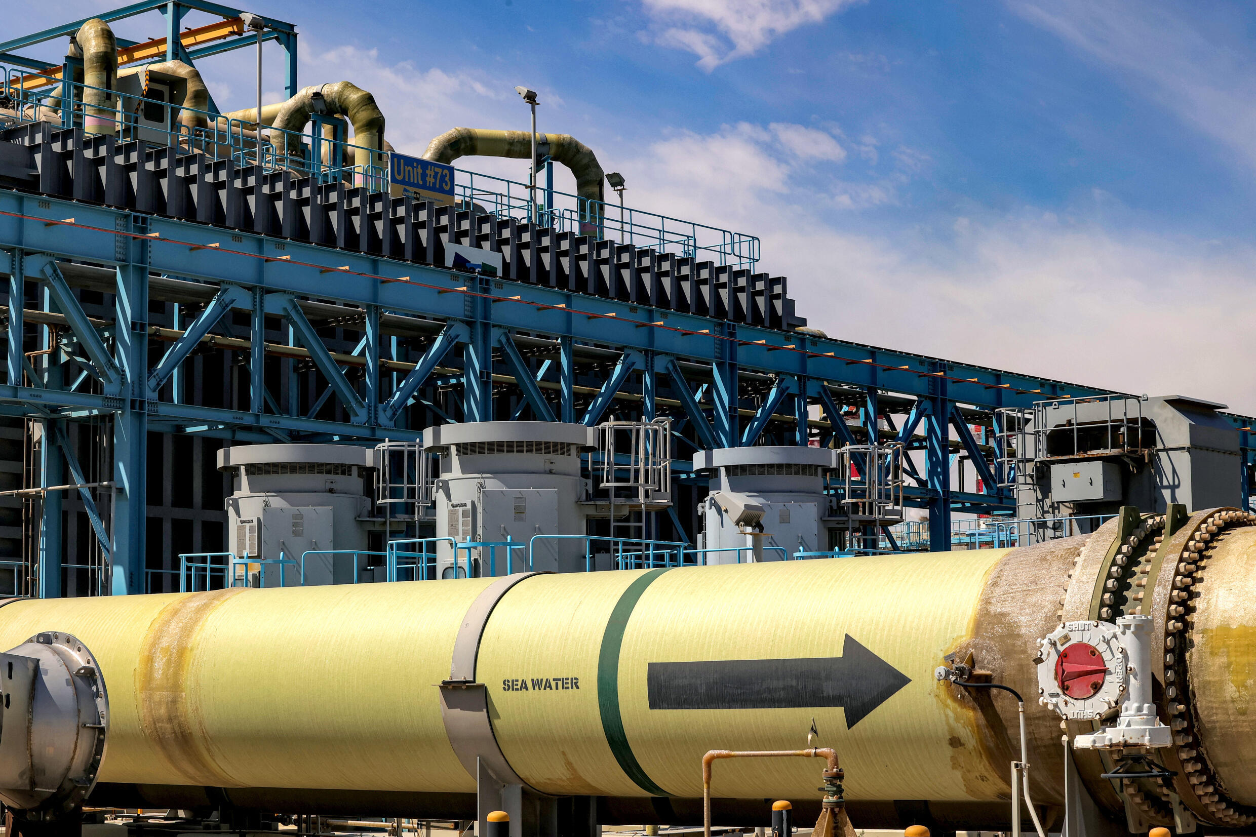 Water-starved Saudi confronts desalination's heavy toll