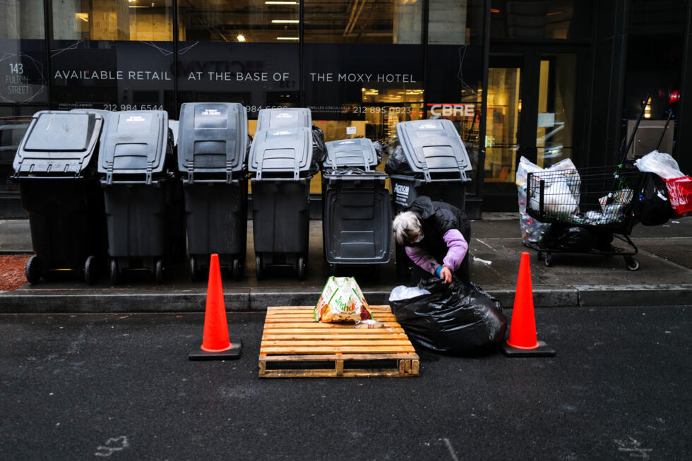 NY 'trash revolution' targets overflowing waste, and the rats feasting ...