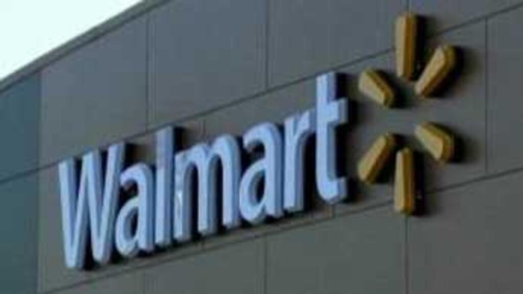 Court backs Wal-Mart in sex discrimination case