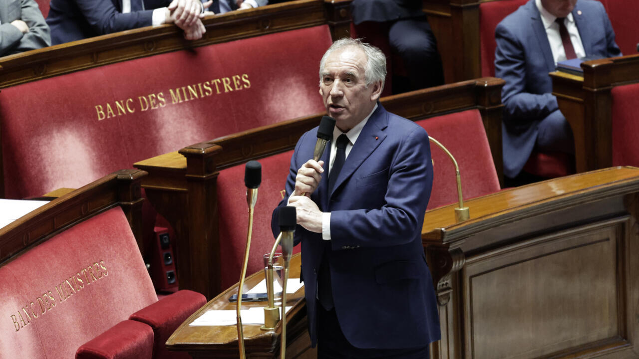 Mayotte, budget, retraite... : Bayrou promet aux députés de ne laisser aucun défi "sans réponse"