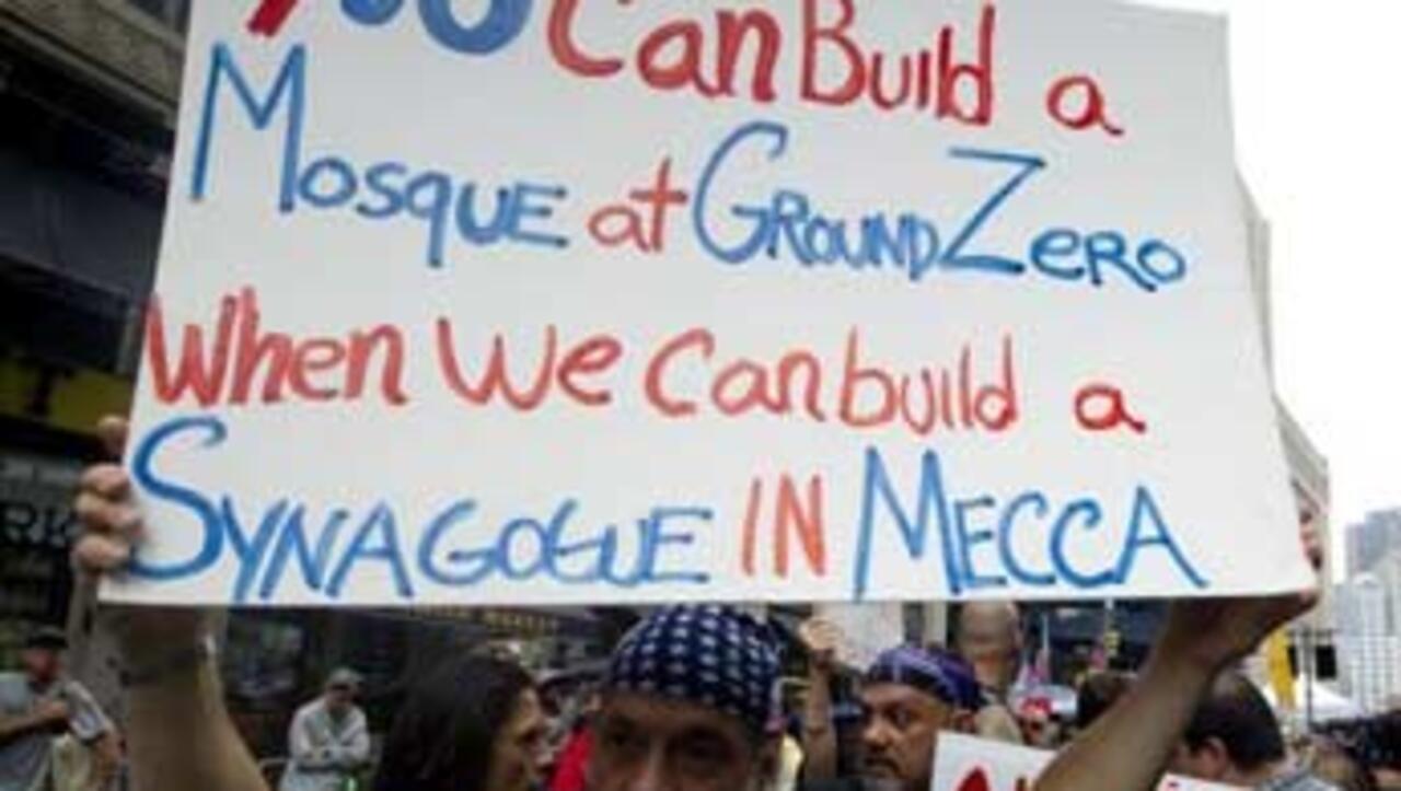 Hundreds rally to support and oppose 'Ground Zero mosque' - France 24