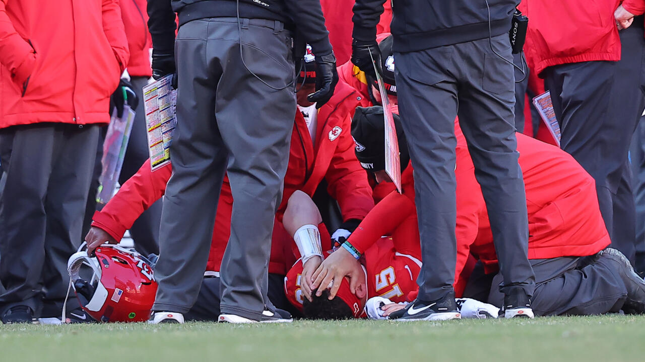 Chiefs' Mahomes targets NFL 'Week 1' after knee surgery