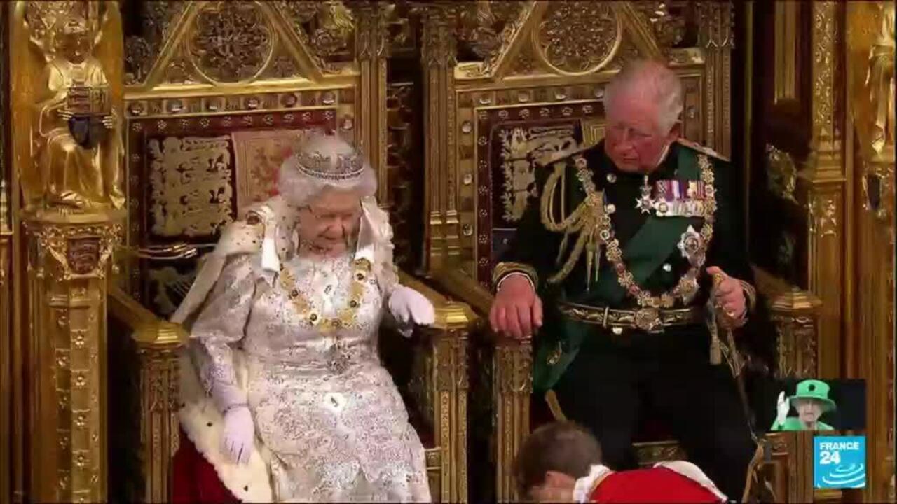 After a lifetime of preparation, King Charles takes the throne - France 24