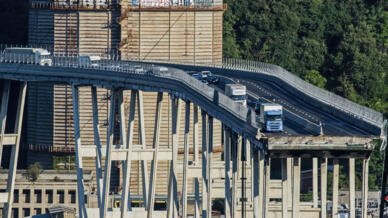 Italy bridge collapse trial opens four years after tragedy - France 24