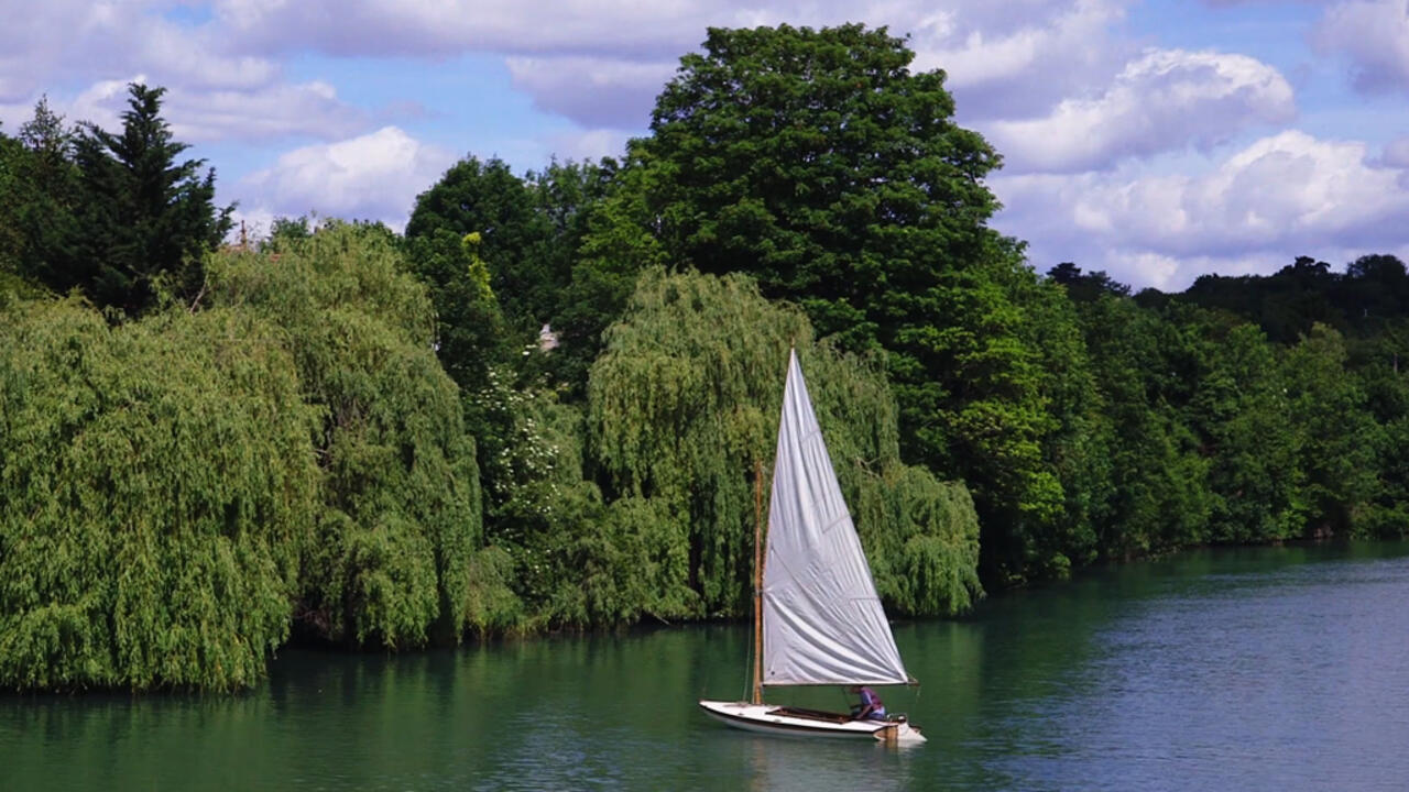 The banks of the Marne: A very French pastime - You are here