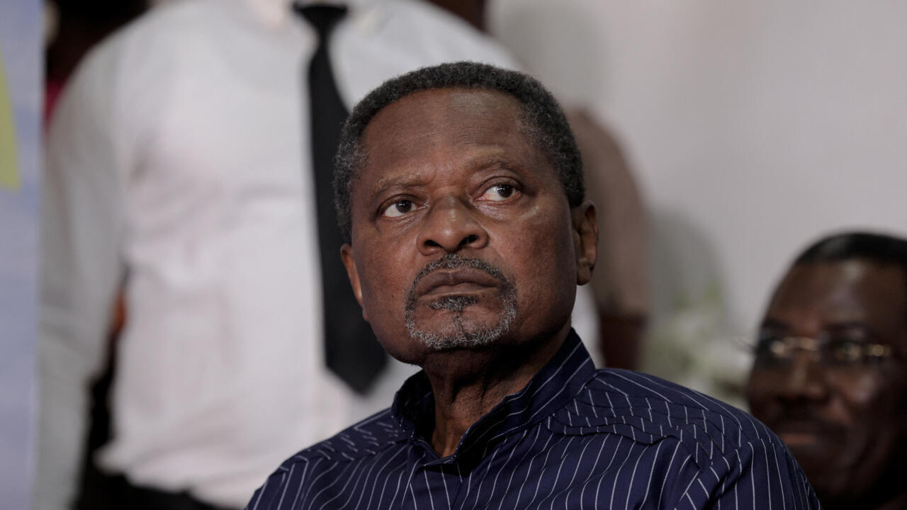 Cameroun : l'opposant Anicet Ekane est mort en détention - France 24