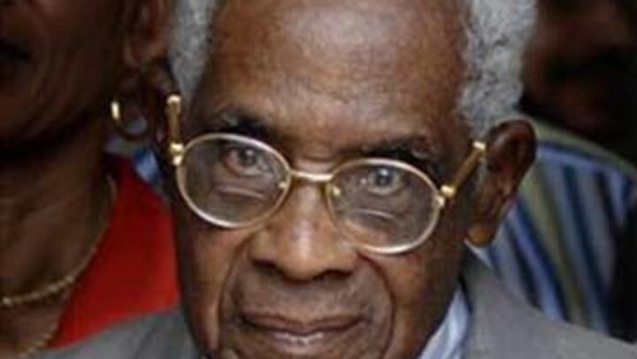 Le monde rend hommage à Aimé Césaire