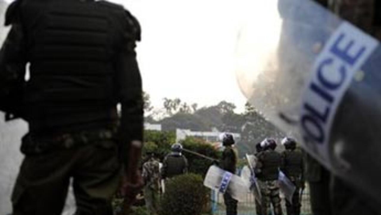 At least 24 killed as mob targets gang members