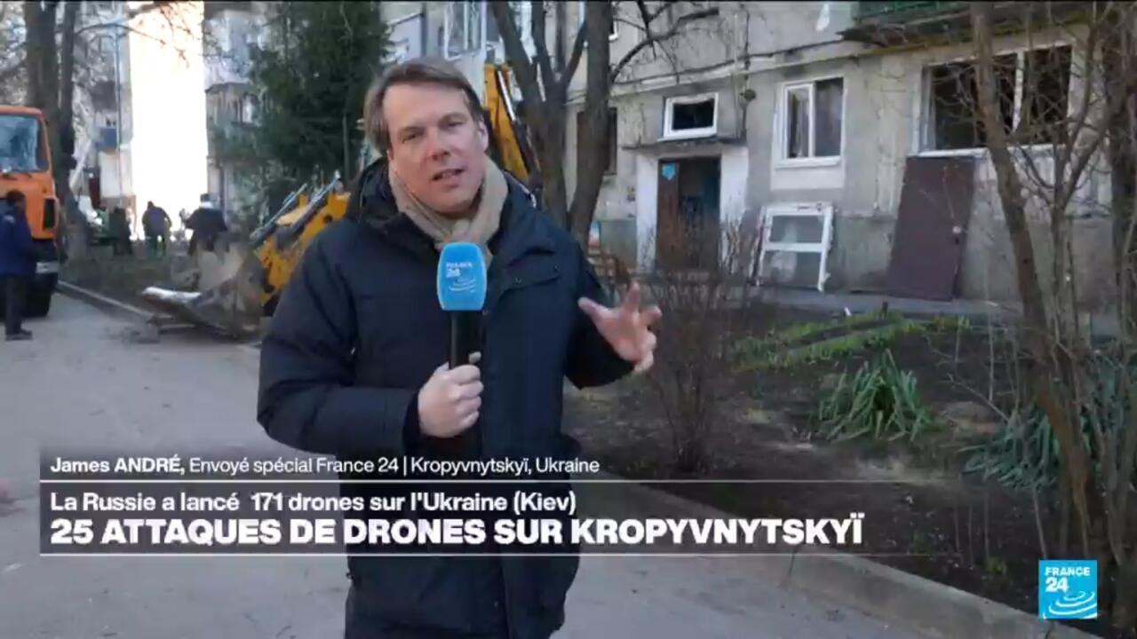 Ukraine : nos reporters sur le site d'une frappe de drone russe - France 24