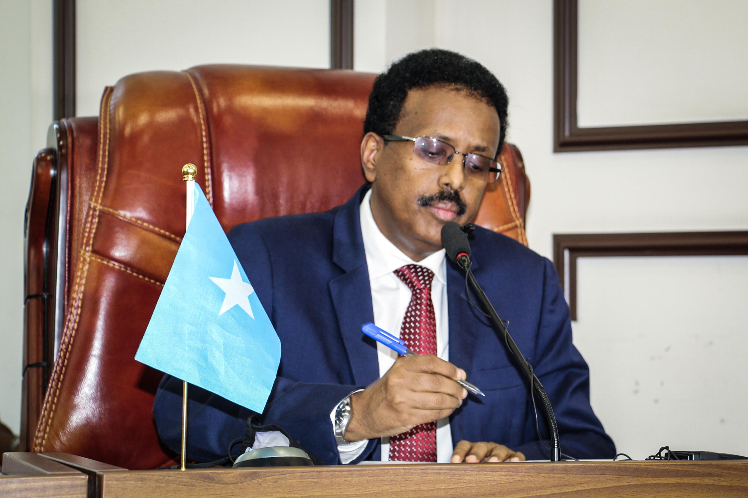 Somalia power struggle escalates over security minister's sacking ...