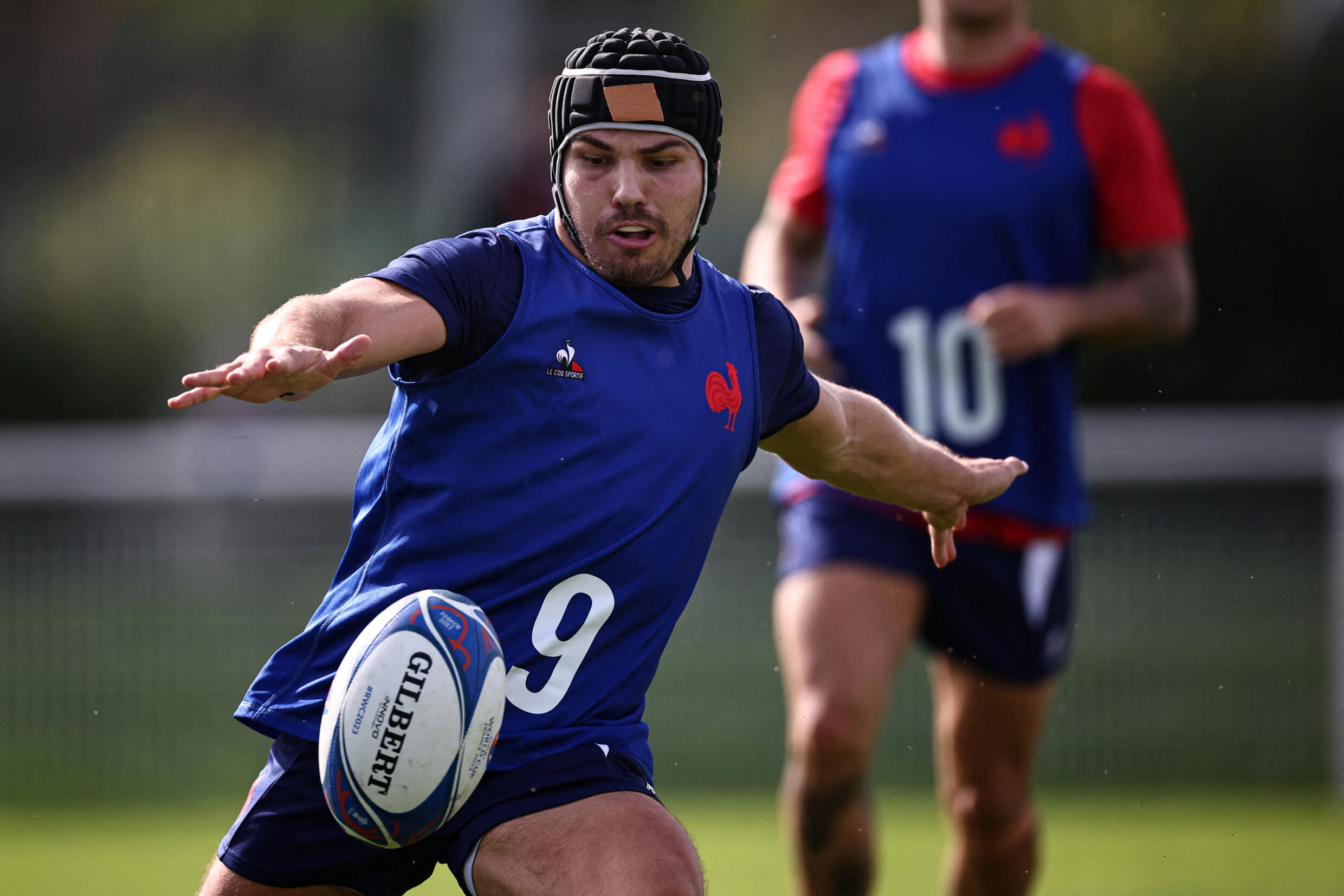 Coupe du monde de rugby : Antoine Dupont sera titulaire avec les Bleus ...