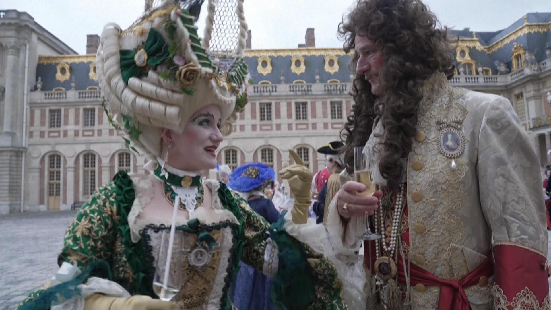 À Versailles, vivre à la cour du roi Louis XIV le temps d’une soirée ...